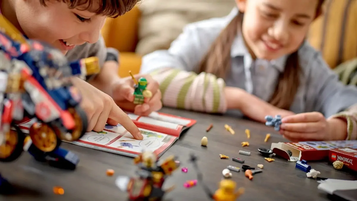 LEGO se expande Friends e sets de NINJAGO con Play Stories