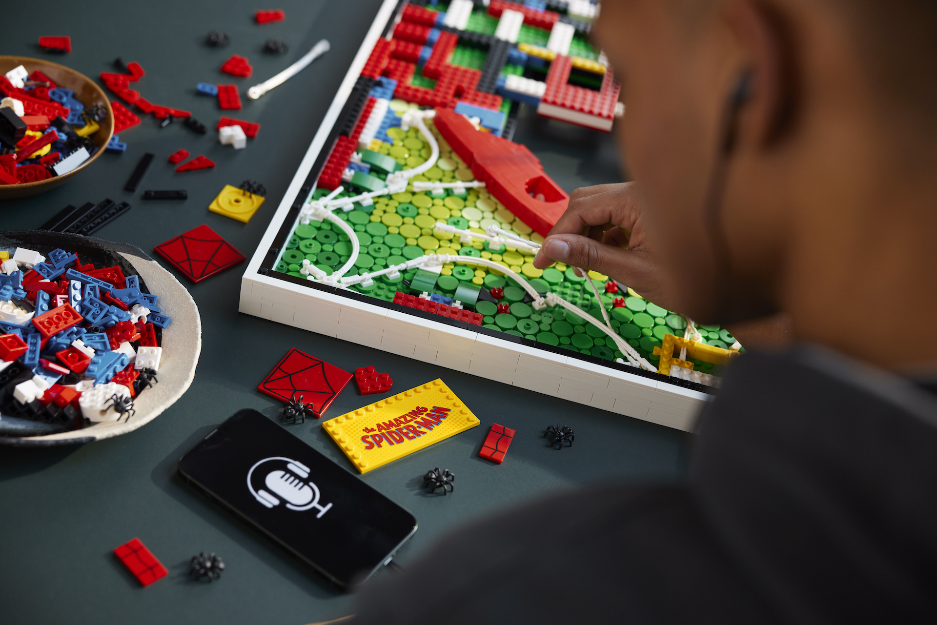 LEGO 31209 The Amazing Spider-Man visual tour and gallery