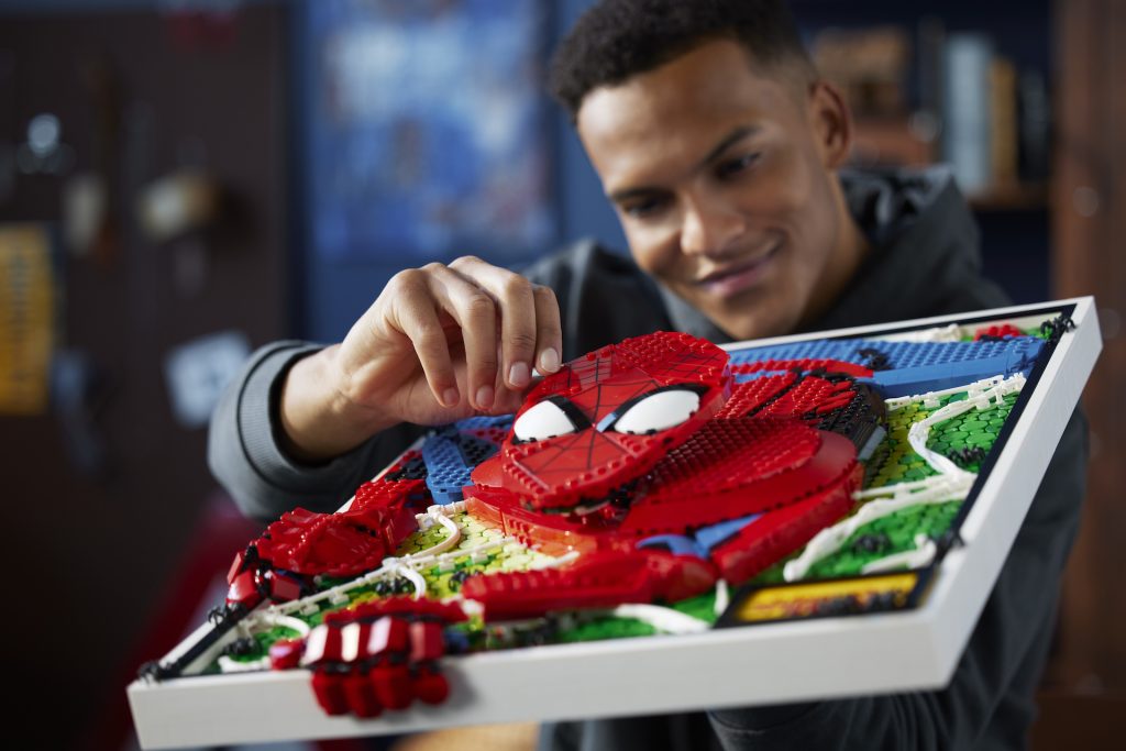 LEGO 31209 The Amazing Spider-Man visual tour and gallery