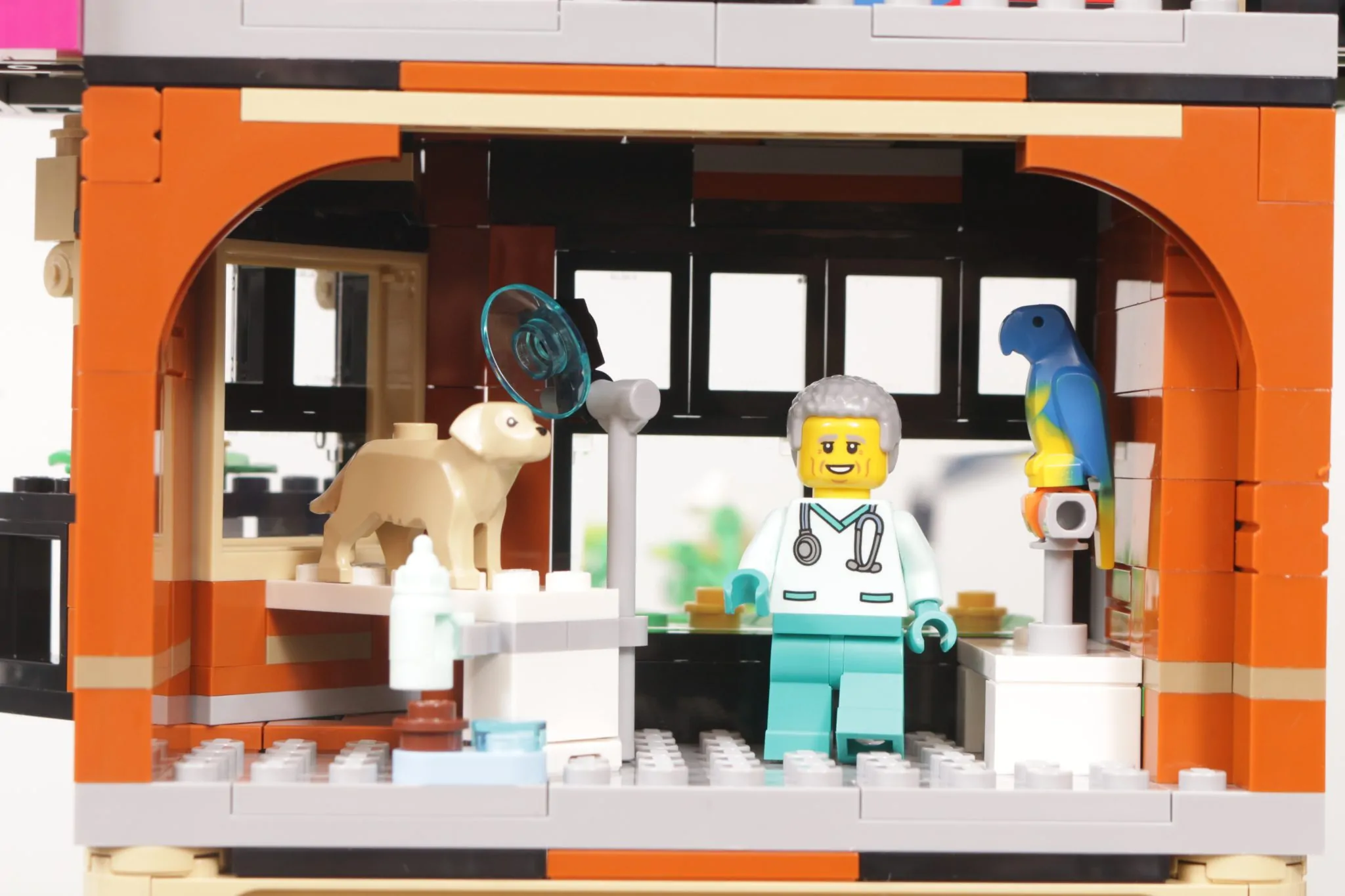 LEGO City 60380 Downtown review and full gallery