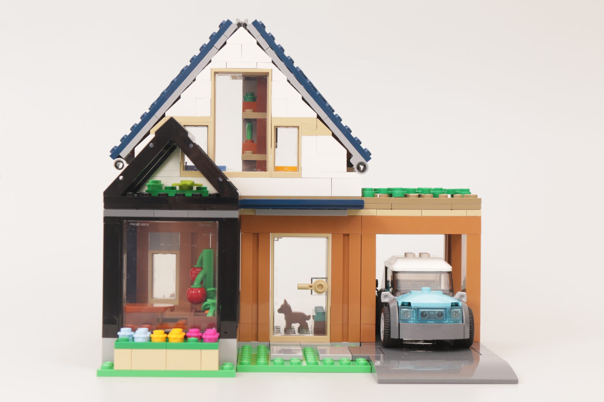 LEGO City 60398 Family House and Electric Car review