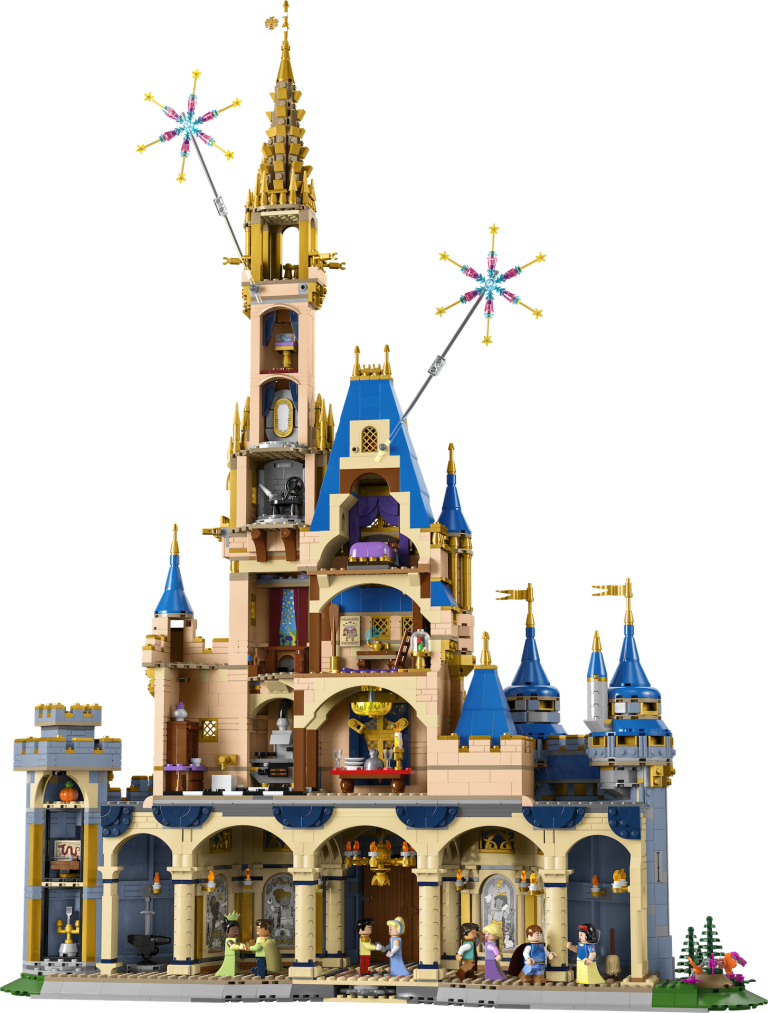 Comparing the LEGO Disney 2016 and 2023 Disney Castles