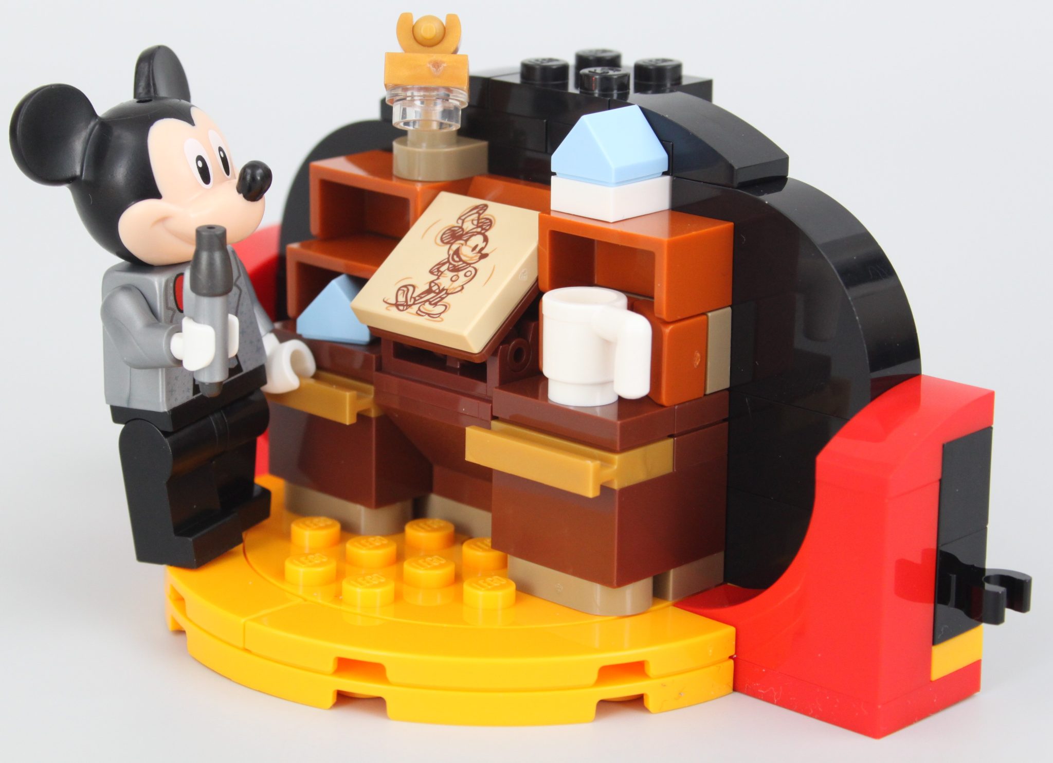 LEGO Disney 40600 Disney 100 Years Celebration GWP review