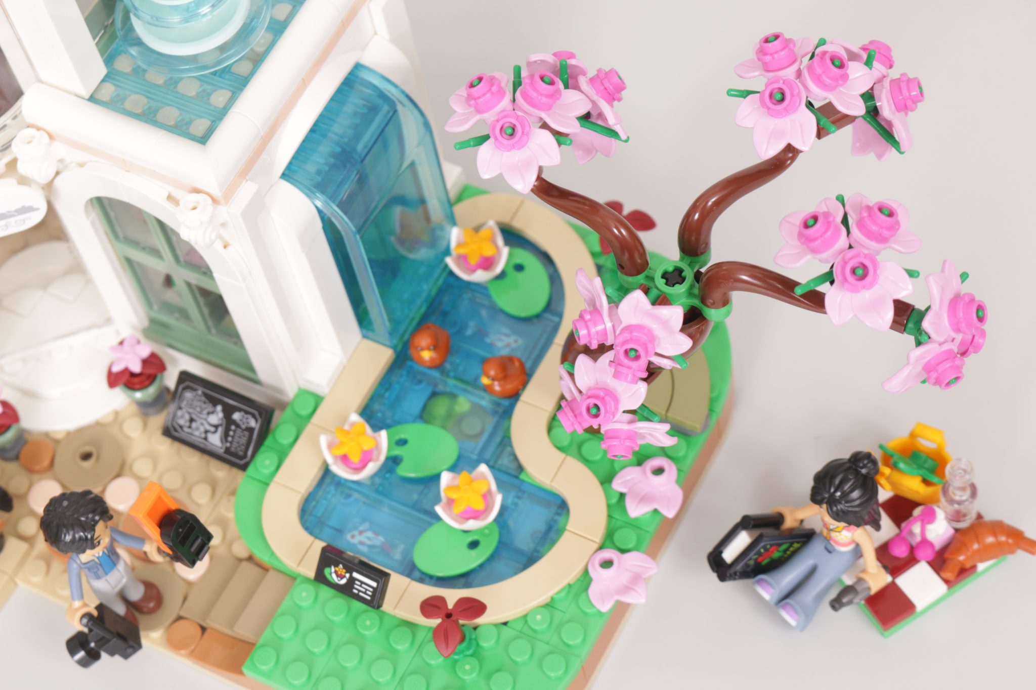 LEGO Ideas Botanical Garden's major changes come from the LEGO Friends ...