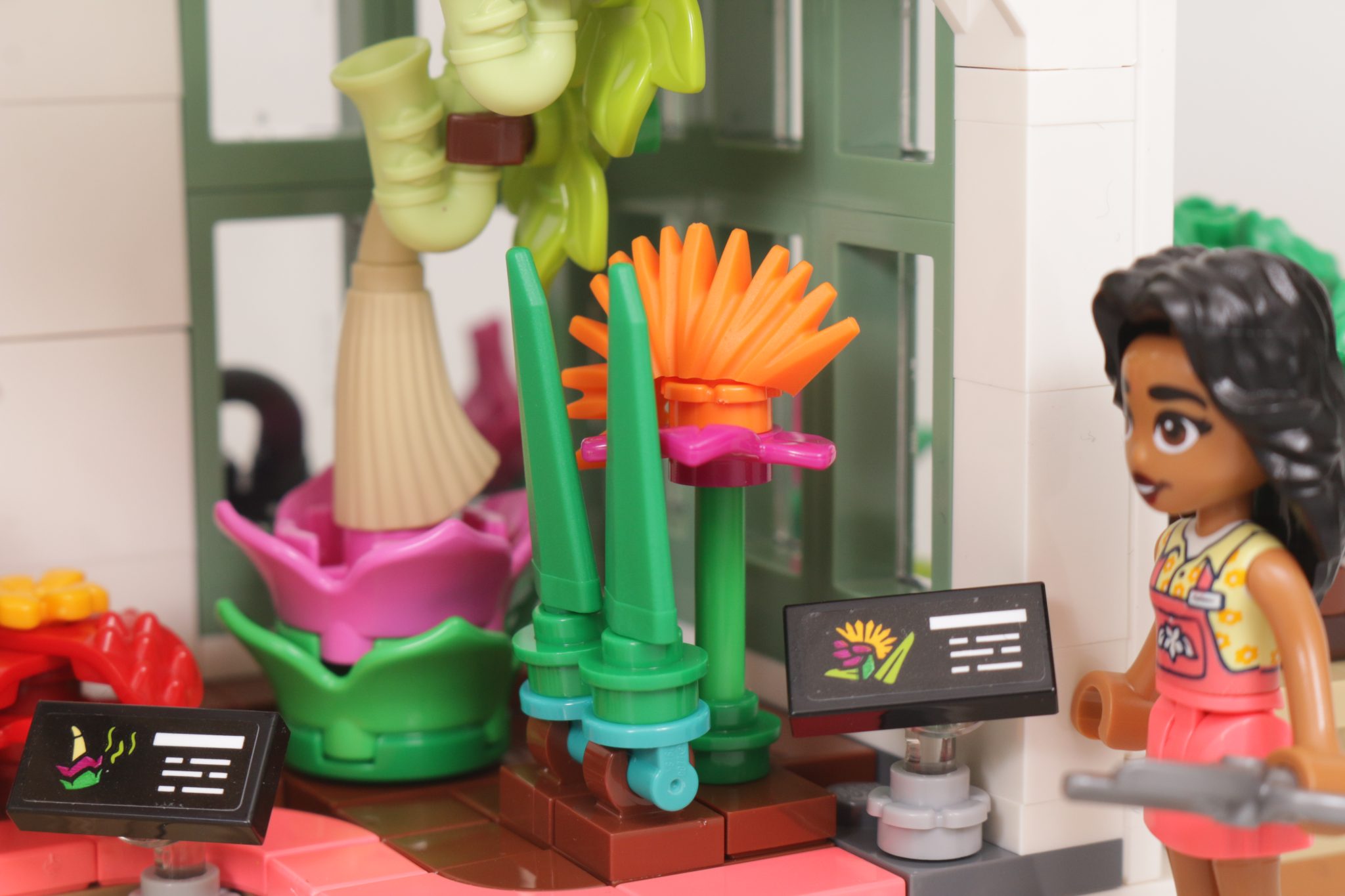 New LEGO Ideas botanical garden needs to keep one feature from LEGO Friends