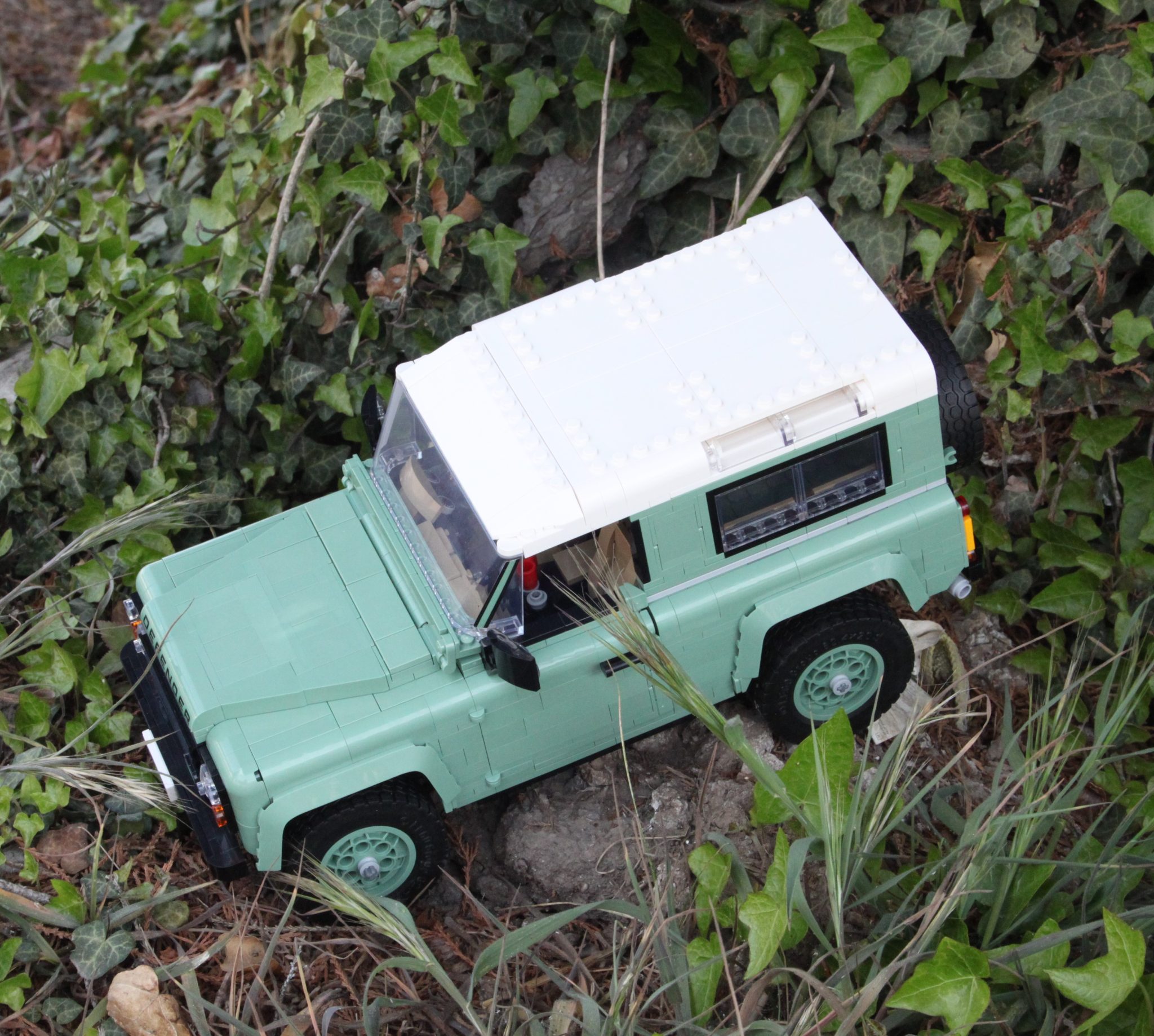 Here's how LEGO's new Land Rover handles rough terrain