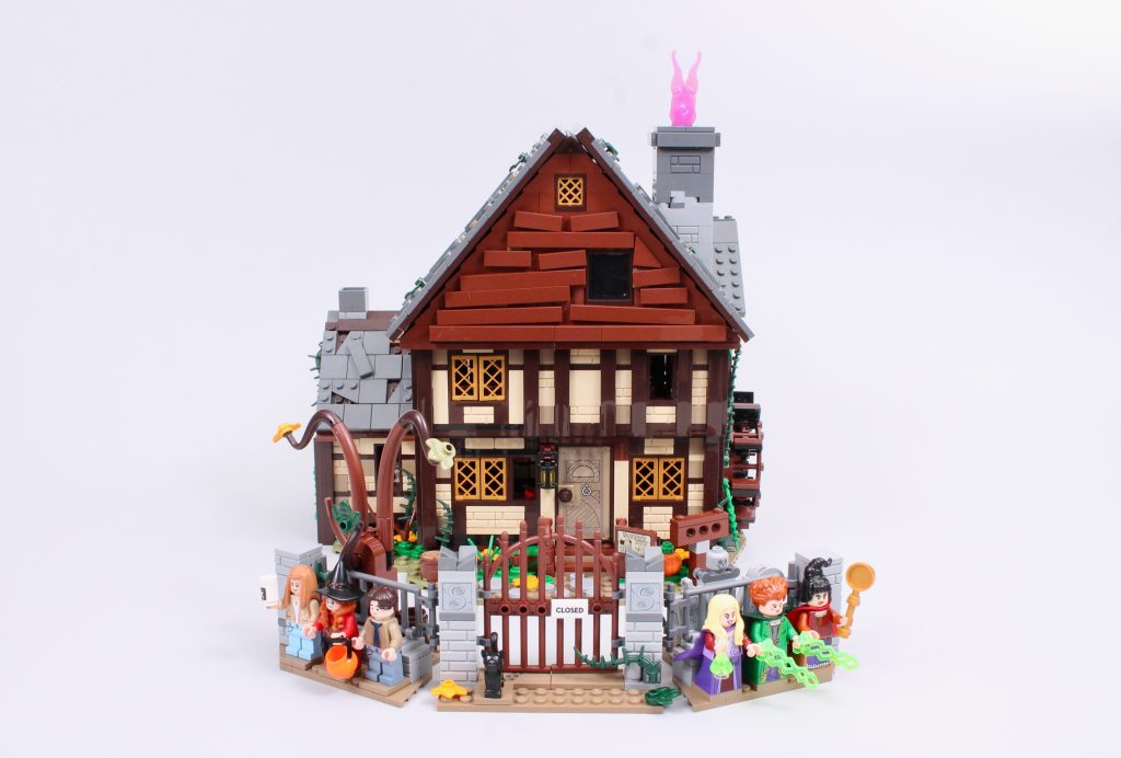 21341 Hocus Pocus: The Sanderson Sisters’ Cottage review