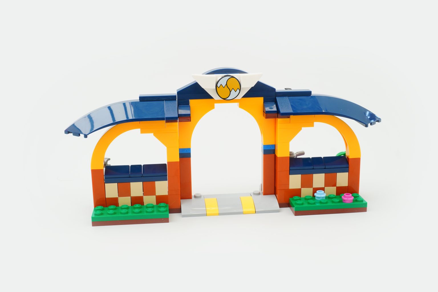 LEGO 76991 Tails' Workshop and Tornado Plane review