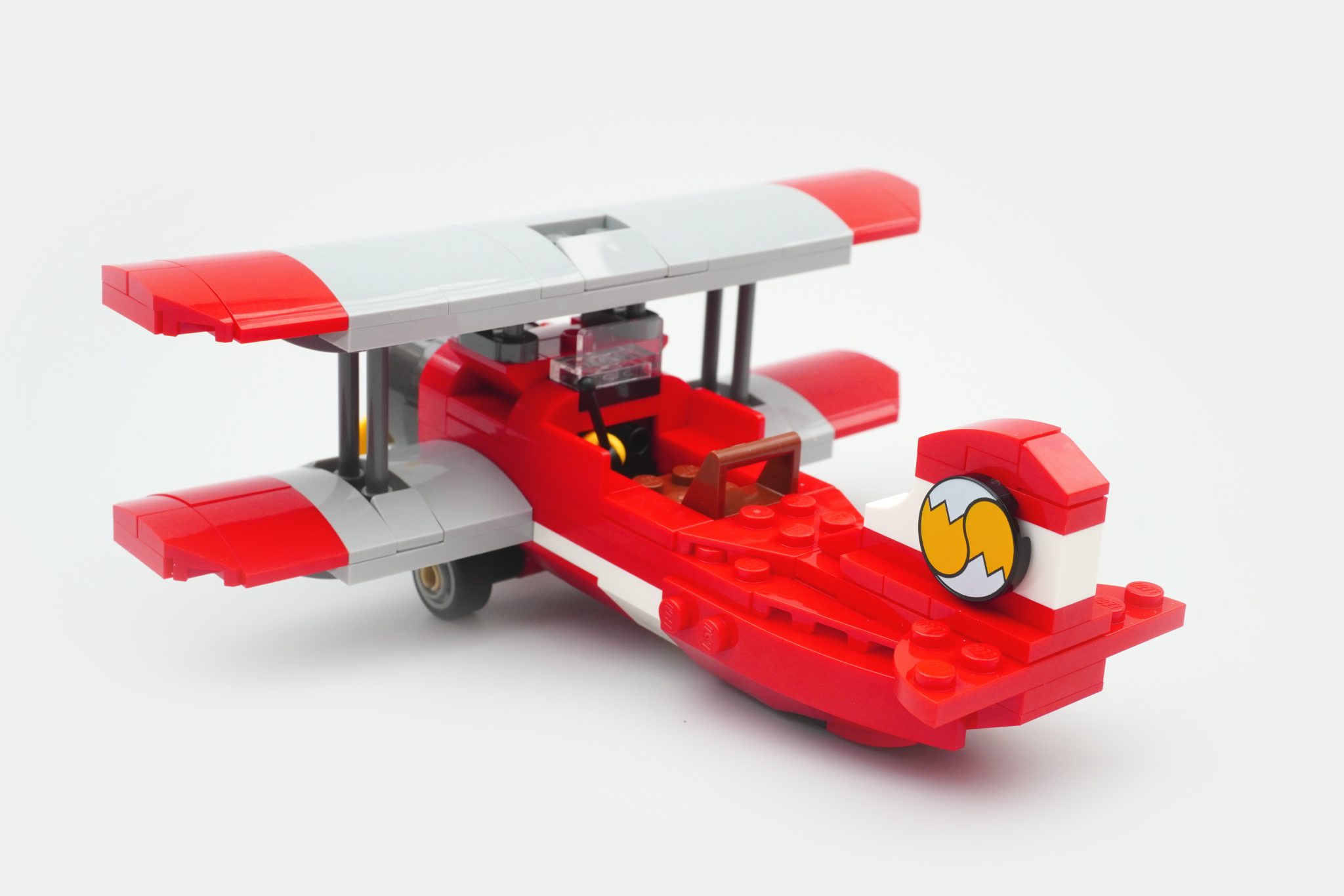 LEGO 76991 Tails' Workshop and Tornado Plane review