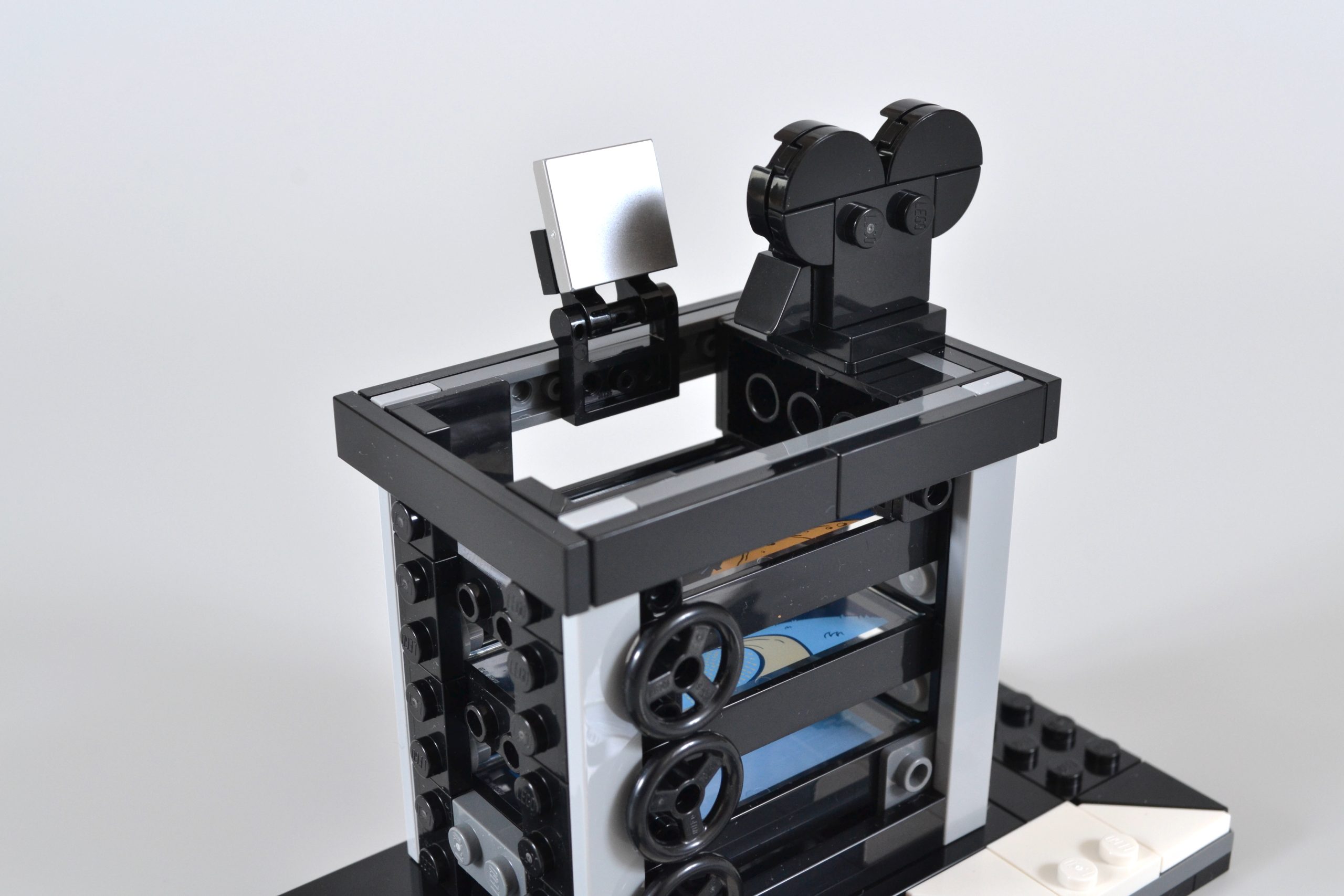 LEGO Disney 43230 Walt Disney Tribute Camera review
