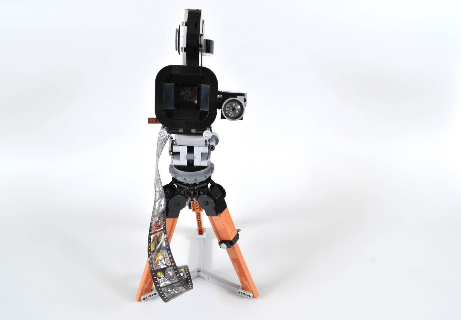 LEGO Disney 43230 Walt Disney Tribute Camera review