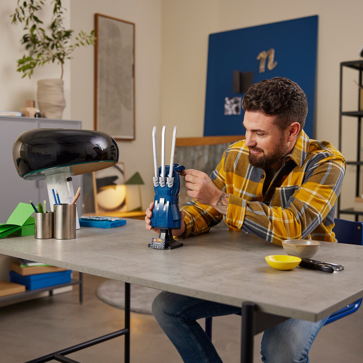 LEGO Marvel 76250 Wolverine's Adamantium Claws revealed