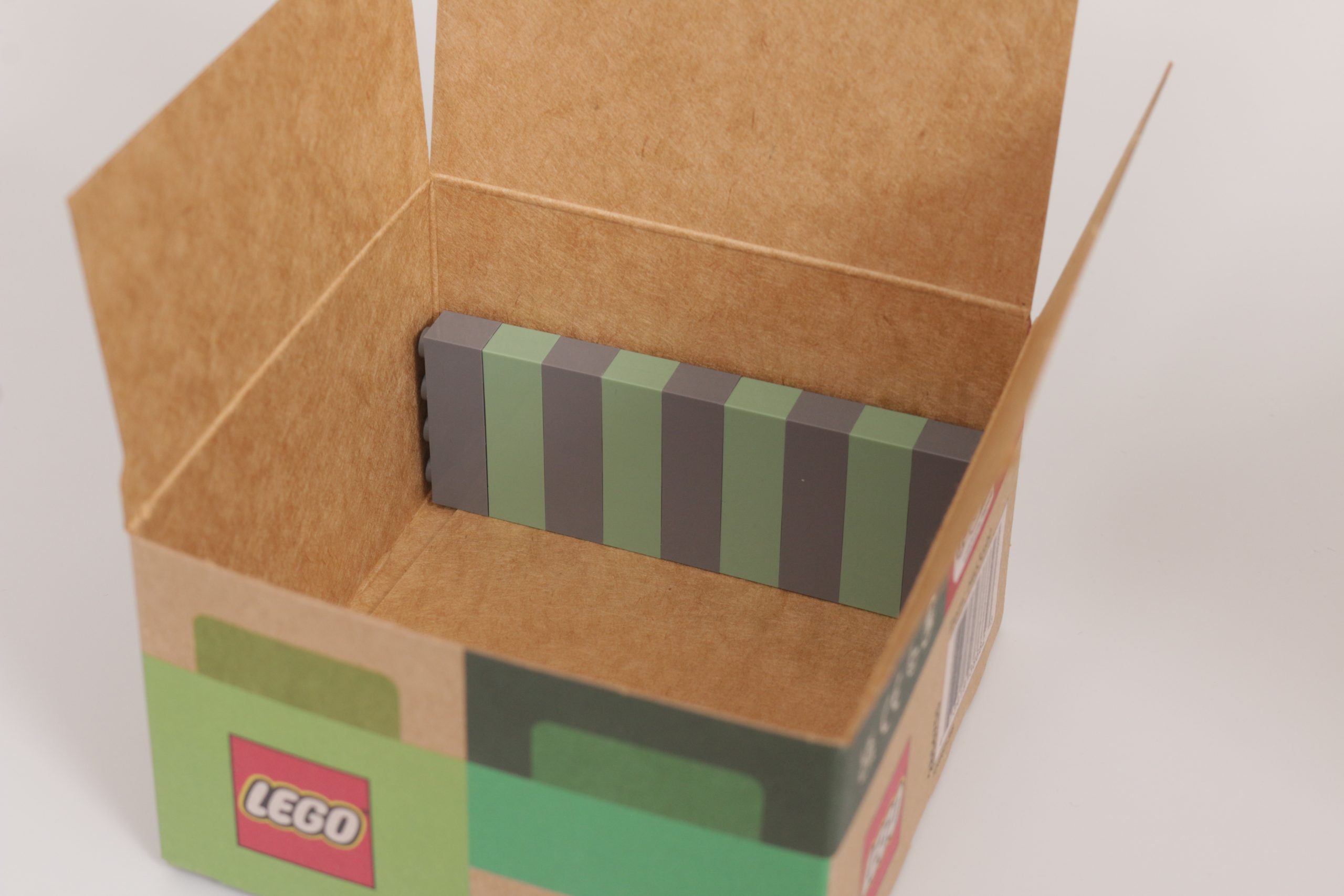 Closer look at LEGO’s new Pick-a-Brick packaging