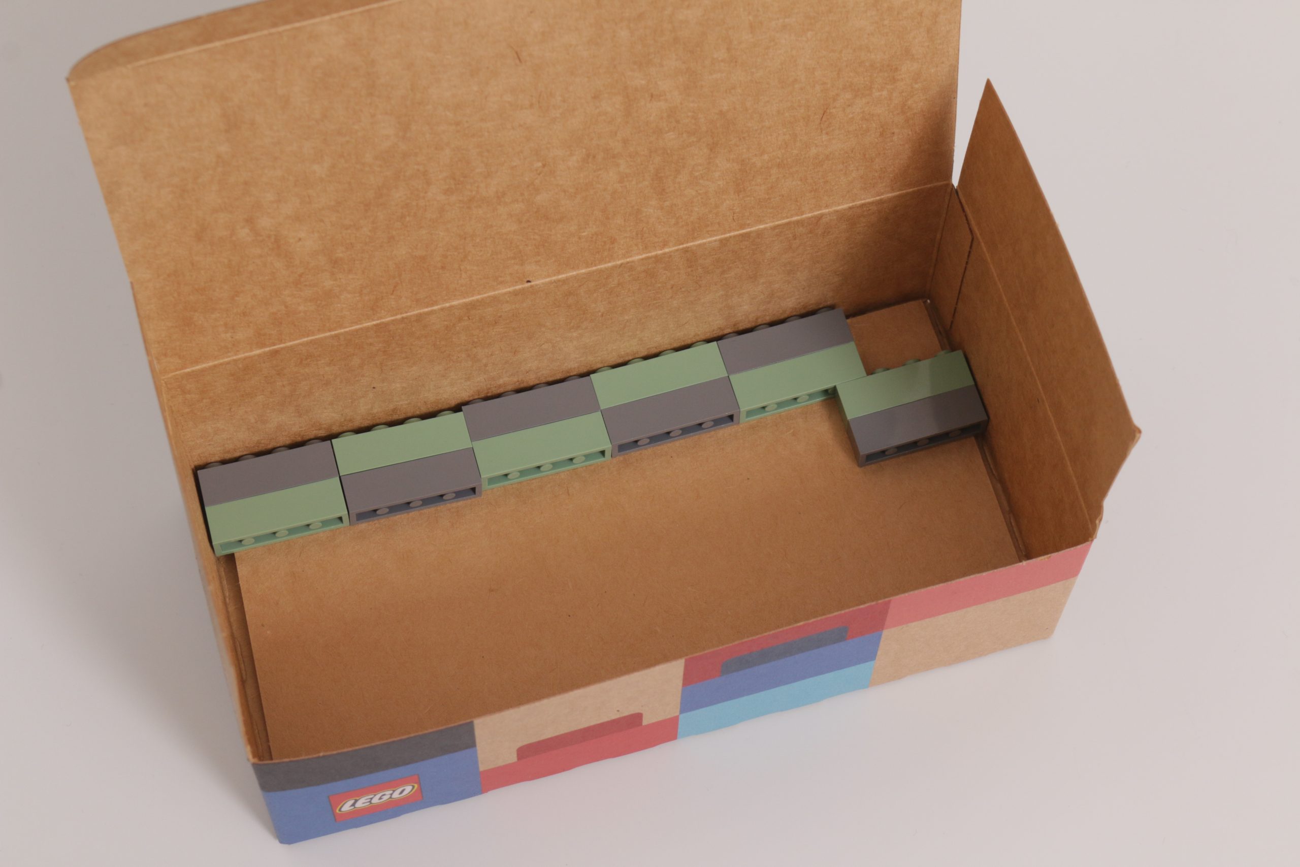 Closer look at LEGO’s new Pick-a-Brick packaging