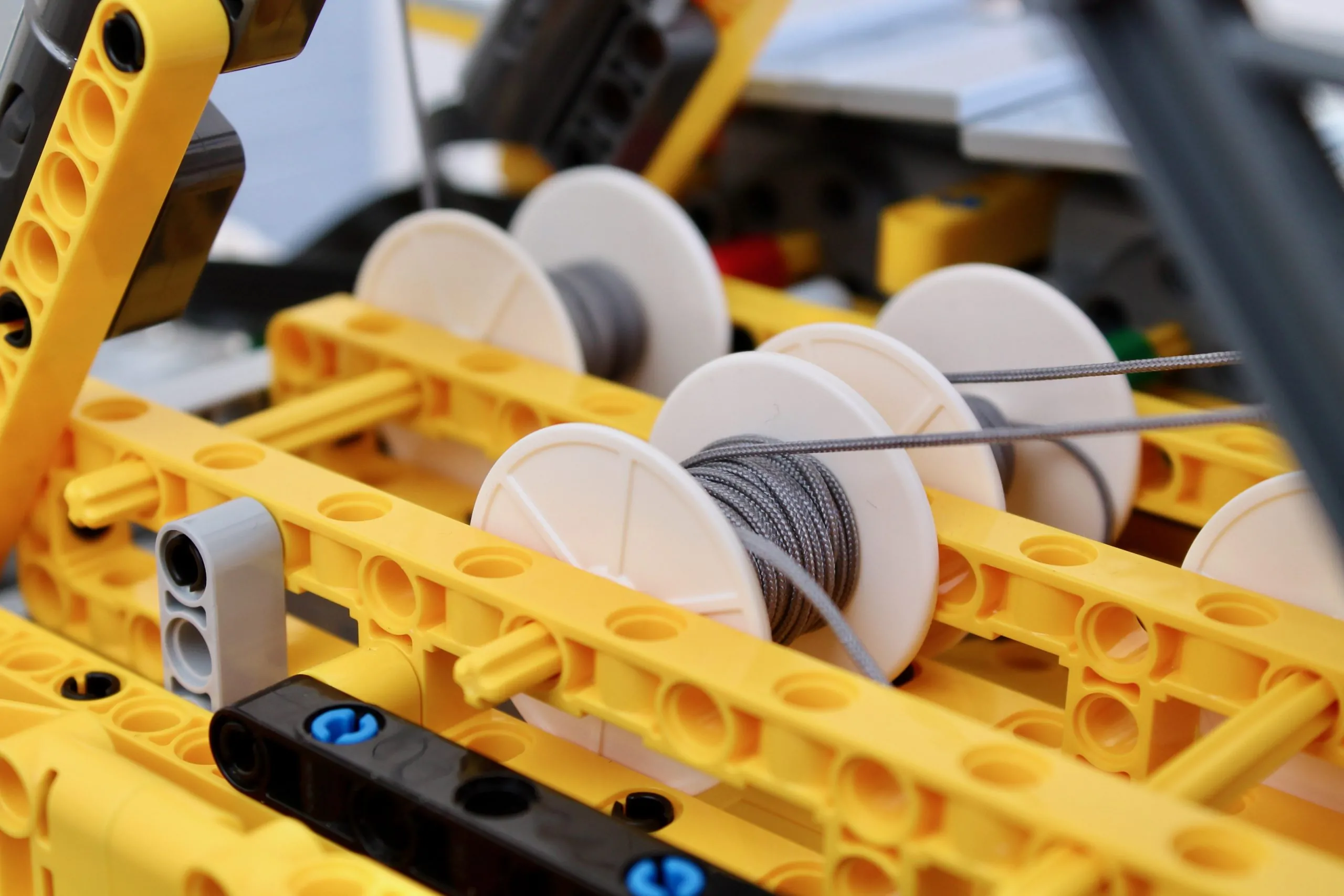 LEGO Technic 42146 Liebherr Crawler Crane LR 13000 review