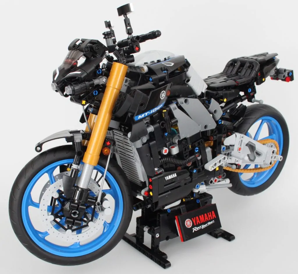 LEGO Technic AR app showcases 42159 Yamaha MT-10 SP's best feature