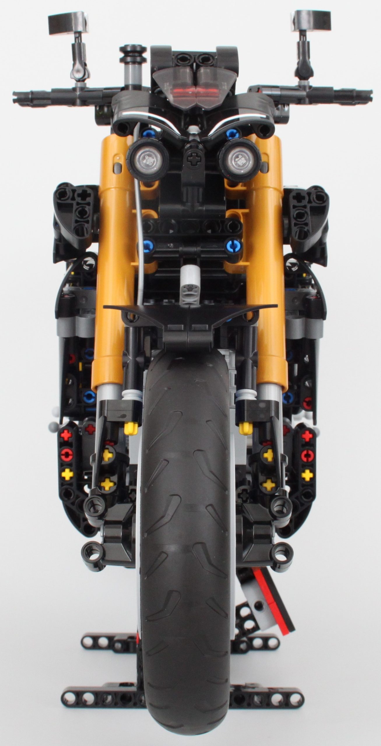 LEGO Technic 42159 Yamaha MT-10 SP review