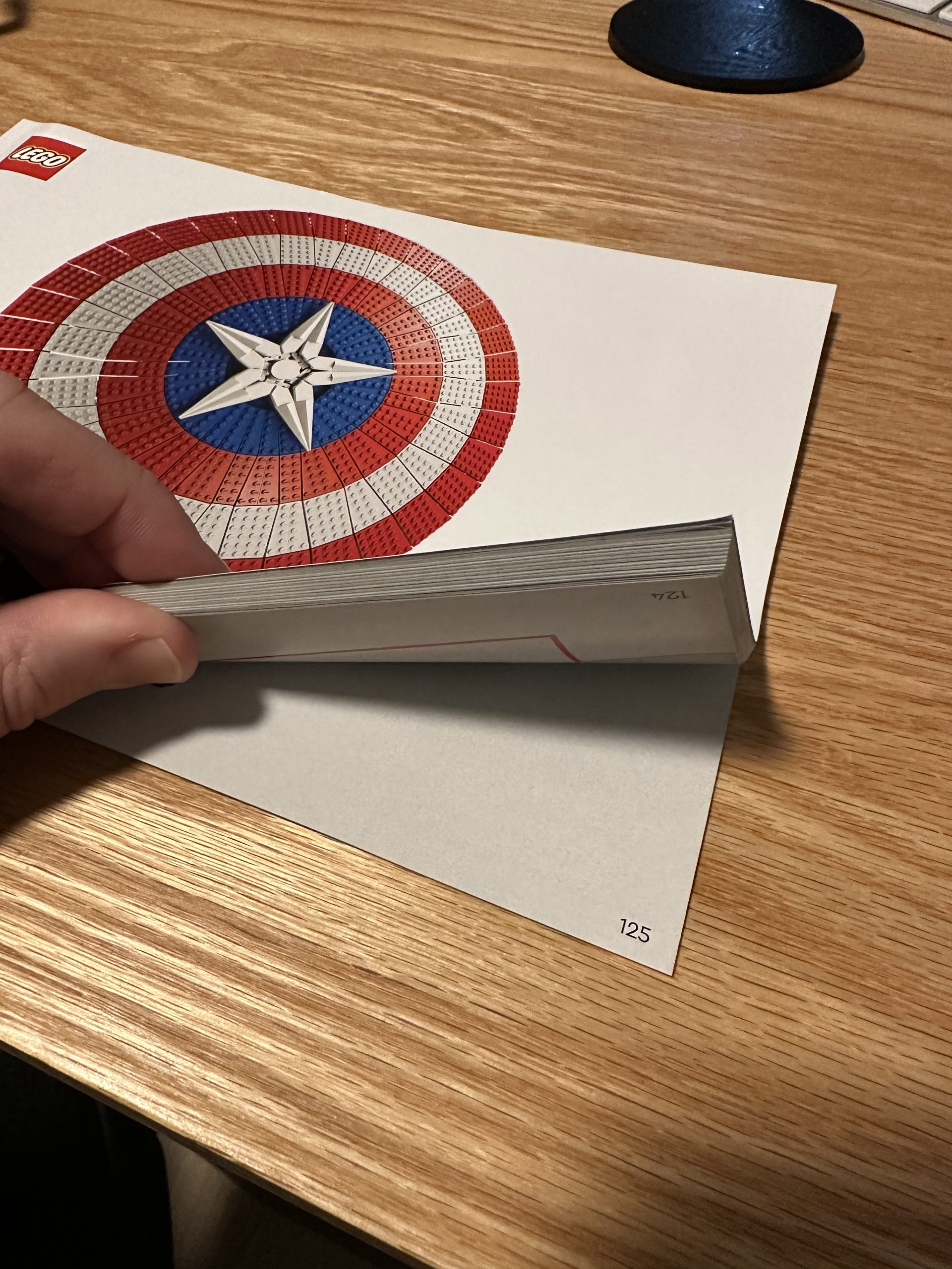 LEGO 76262 Captain America's Shield looks good but fragile