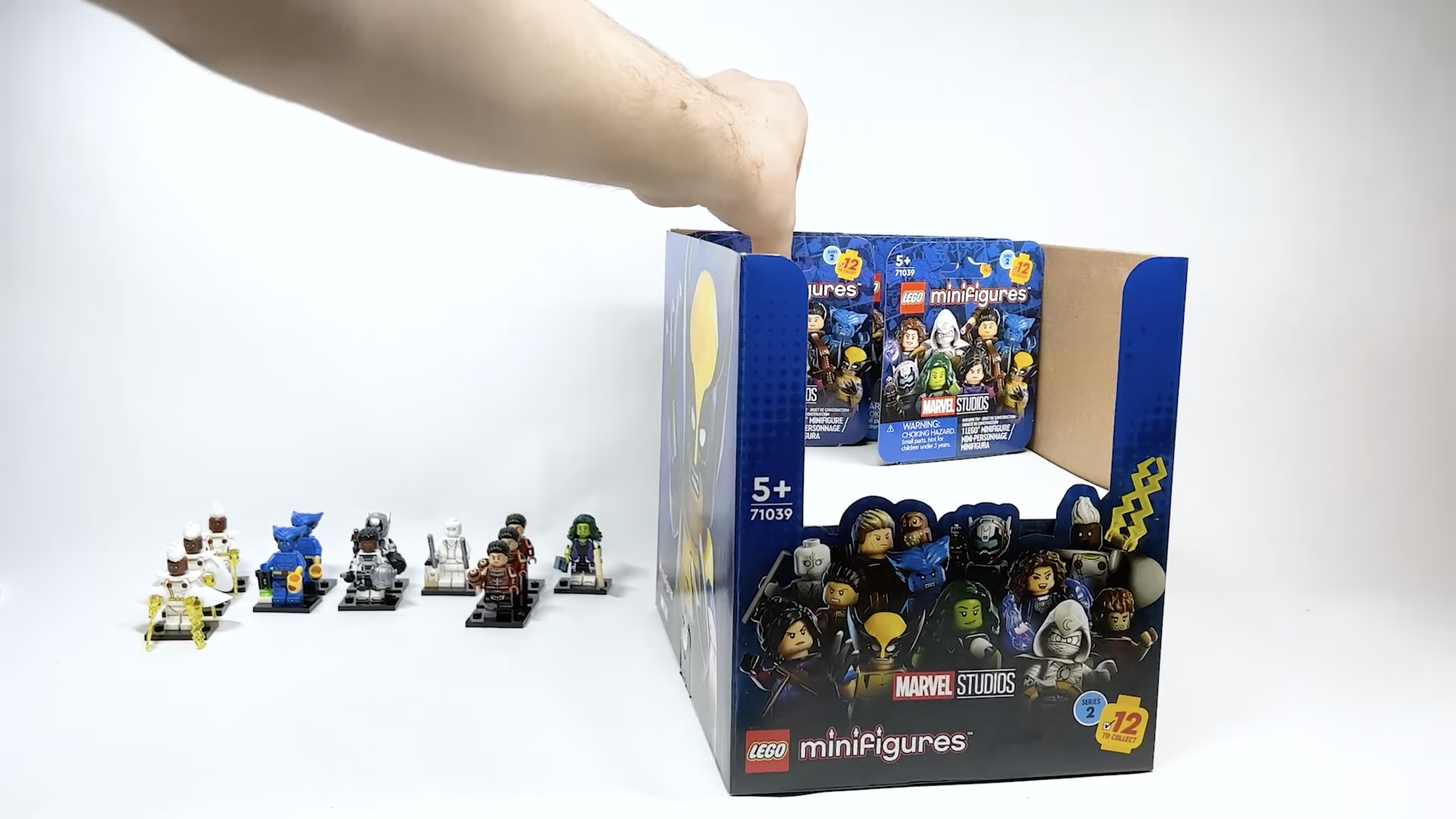 Closer look at new LEGO Collectible Minifigures 71039 Marvel Series 2 ...
