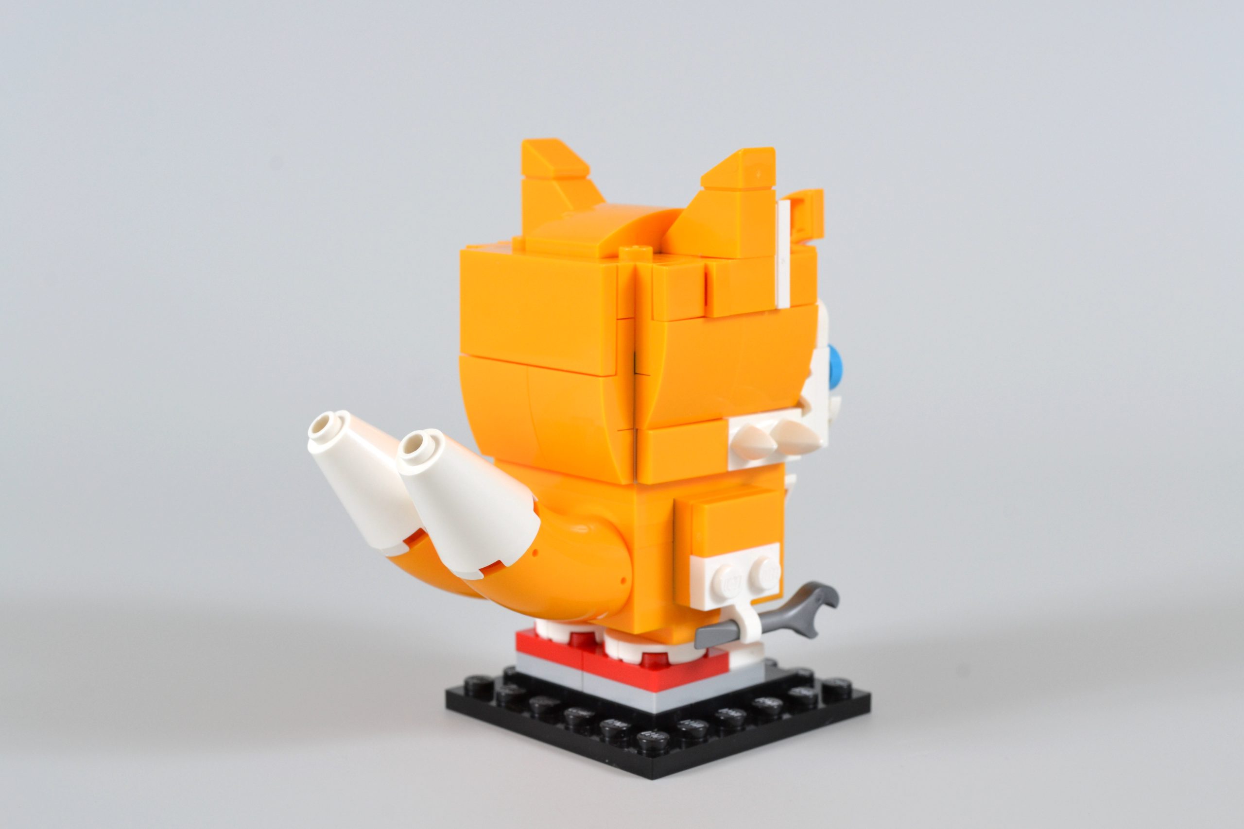 LEGO BrickHeadz 40628 Miles “Tails” Prower review