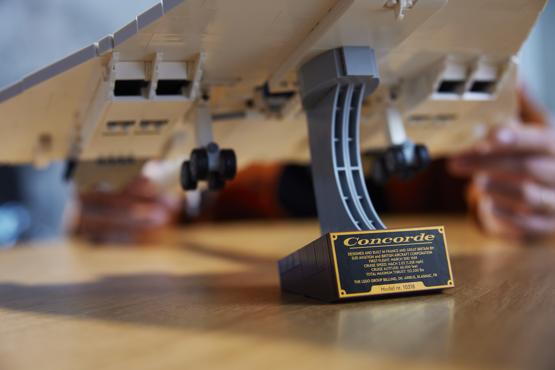 LEGO Icons 10318 Concorde dizaineris atskleidžia mėgstamiausią rinkinio ...