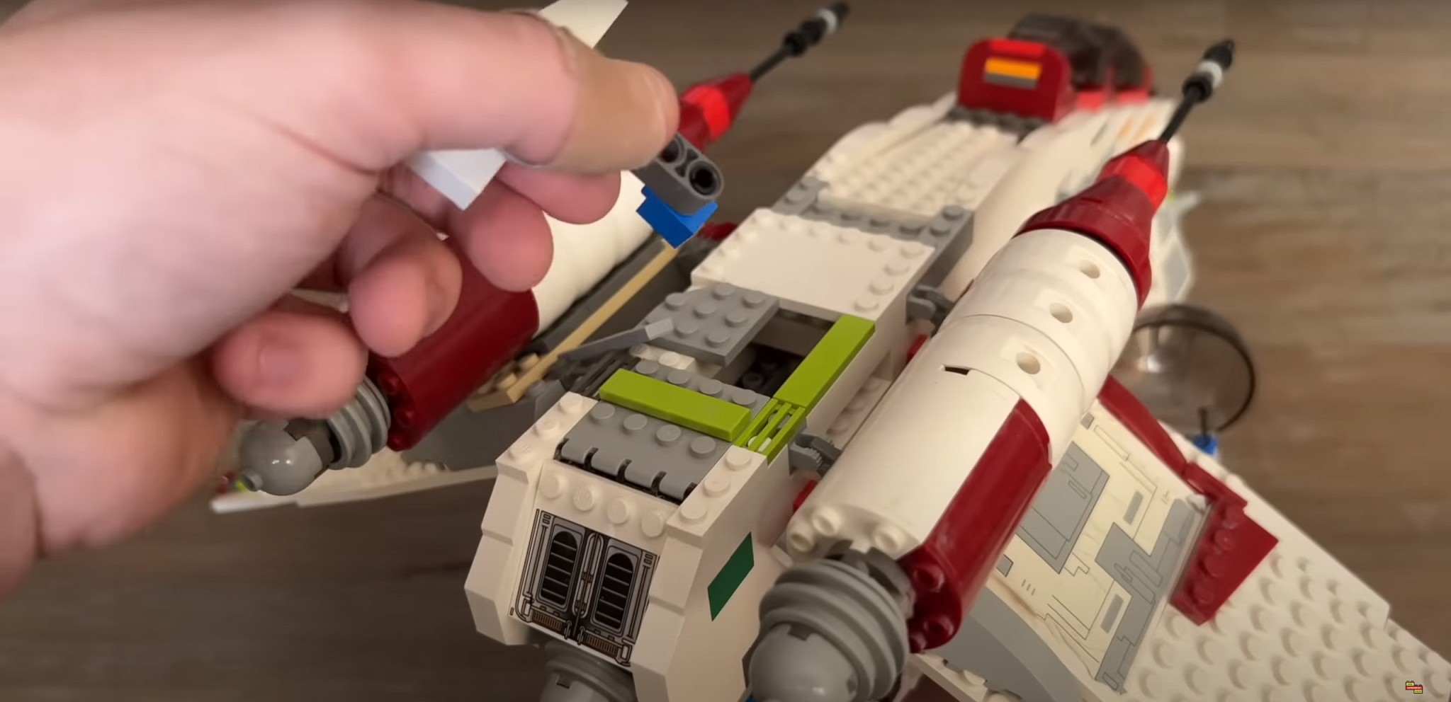 Comparing every LEGO Star Wars Republic Gunship playset so far