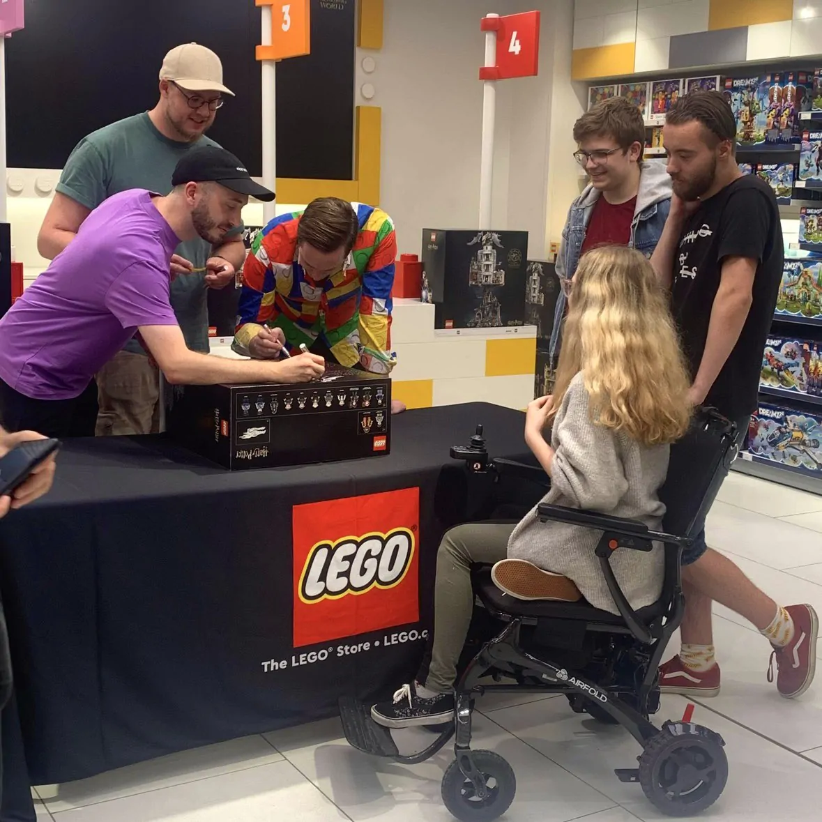 LEGO Харри Поттер Гринготтс ид шидийн эхлэлийг тавьж байна