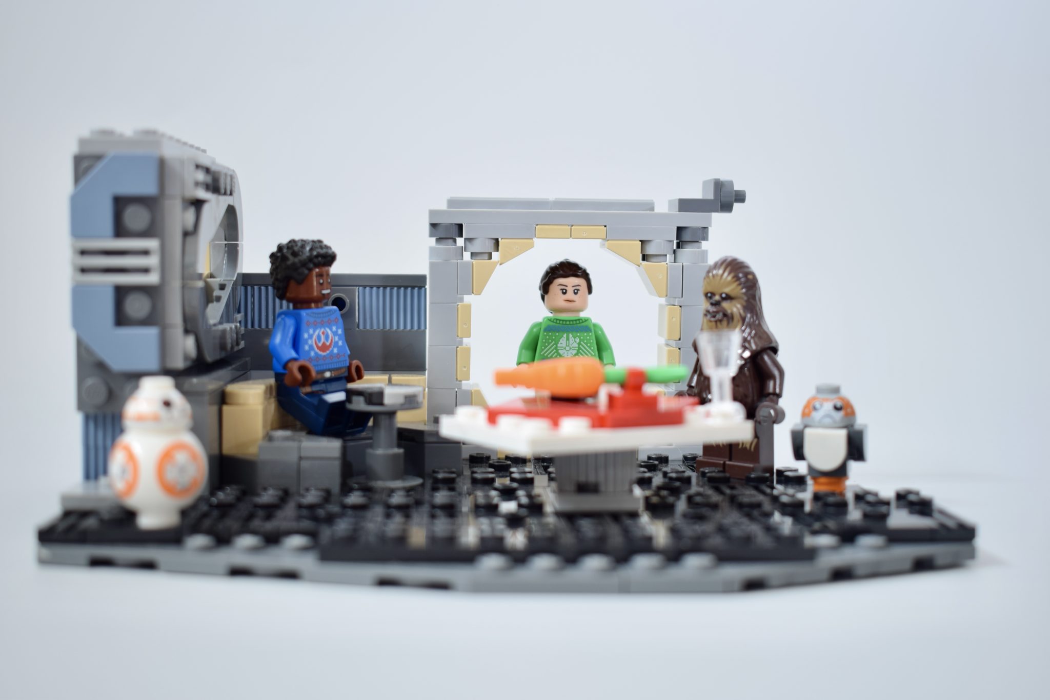 LEGO Star Wars 40658 Millennium Falcon Holiday Diorama review