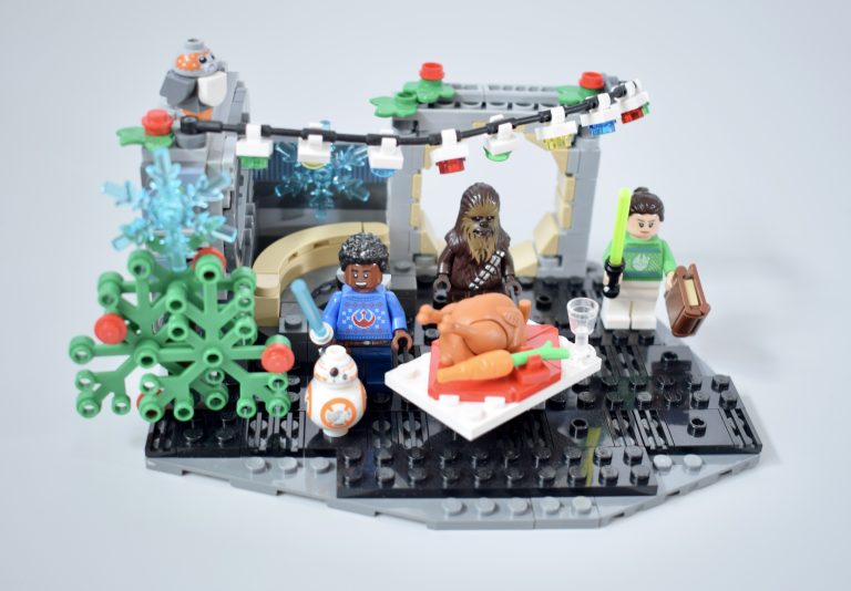 LEGO Star Wars 40658 Millennium Falcon Holiday Diorama review