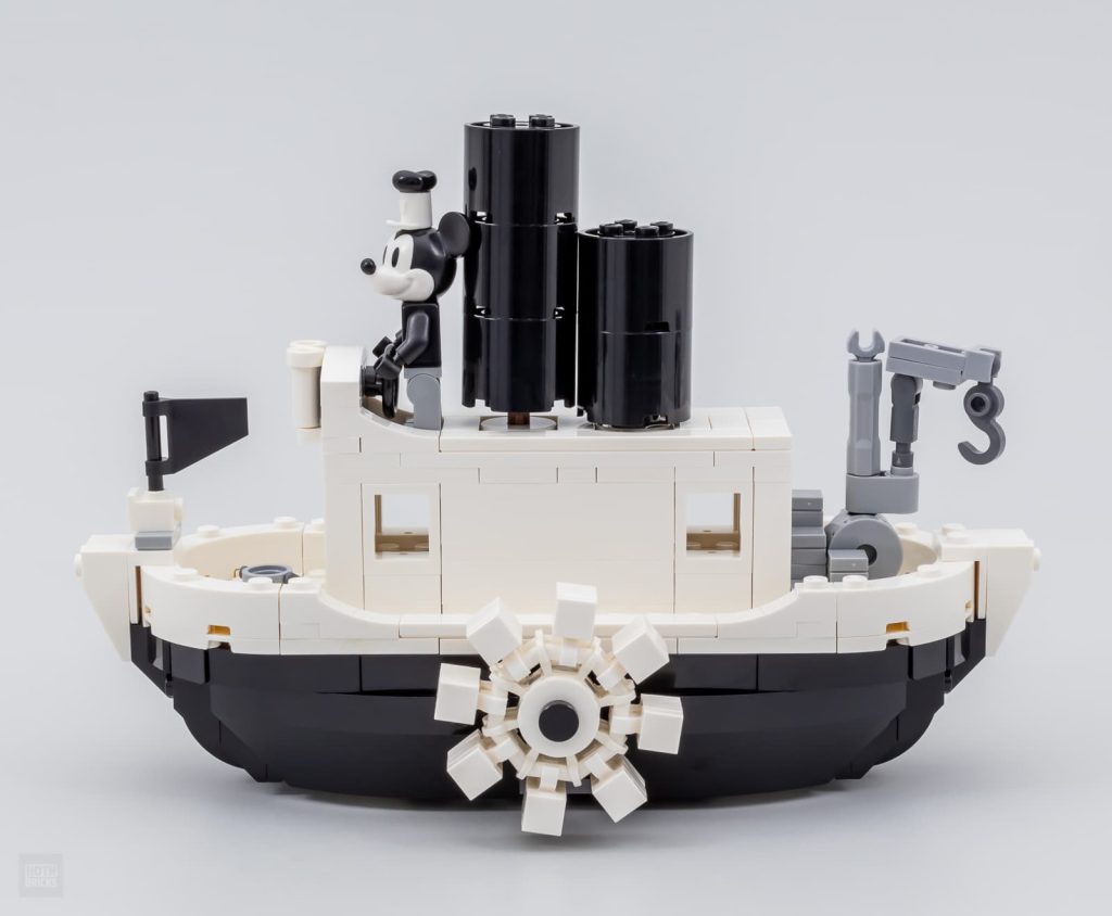 LEGO Disney Mini Steamboat Willie is a neat set that's worth the ...