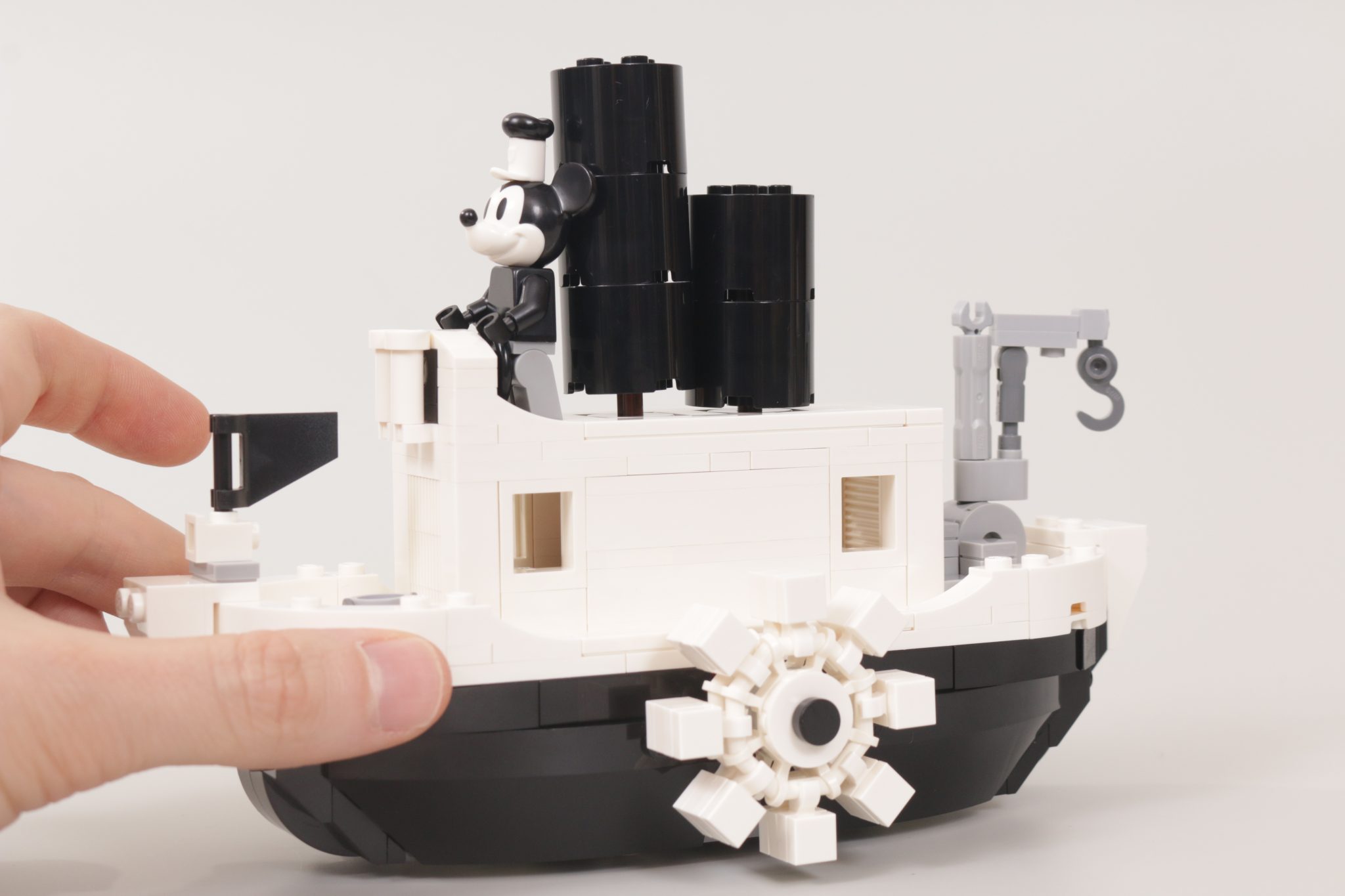 LEGO Disney 40659 Mini Steamboat Willie GWP review