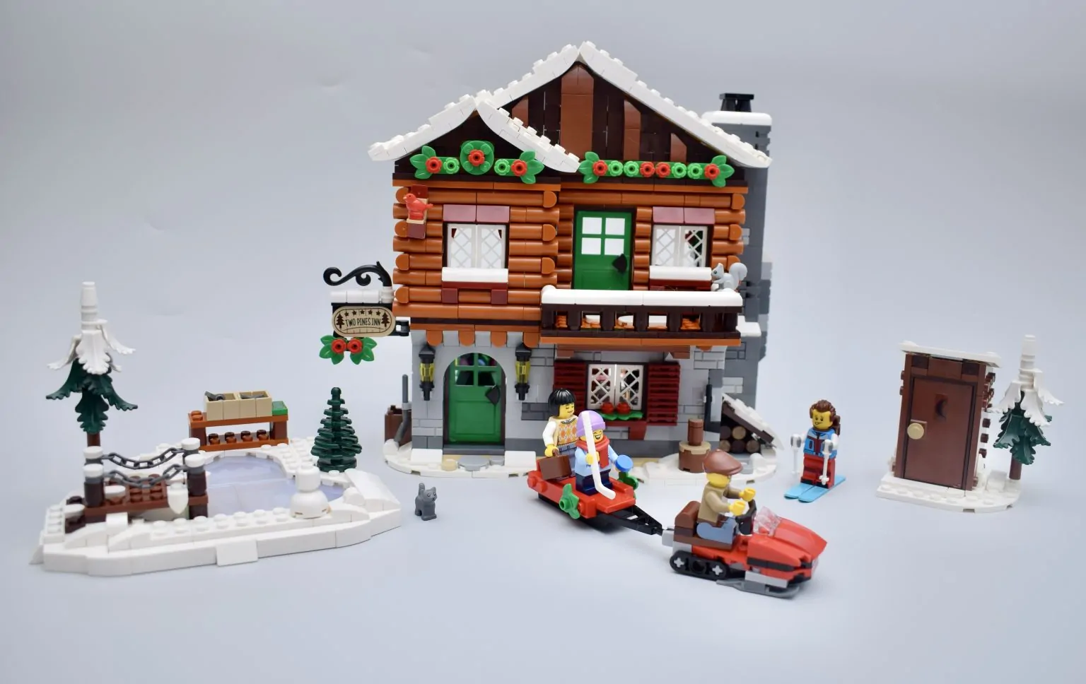 LEGO Icons 10325 Alpine Lodge review