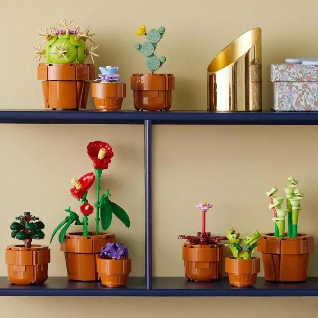 LEGO Botanical Collection 10329 Tiny Plants revealed