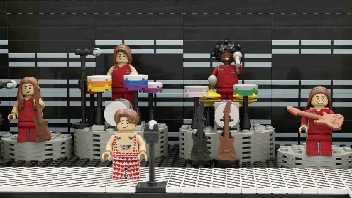 Harry Styles soars quickly into LEGO Ideas third 2023 review - Brick ...