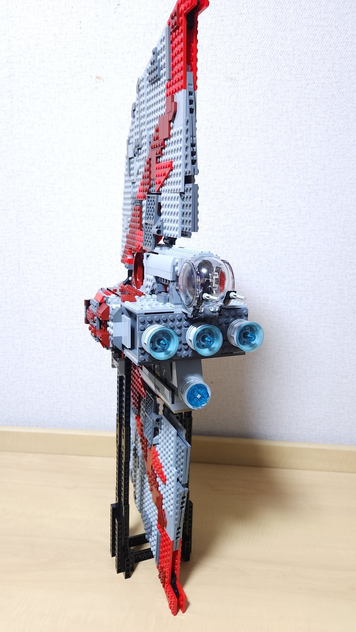 What if LEGO Star Wars 75362 Ahsoka’s Jedi Shuttle was a UCS set?