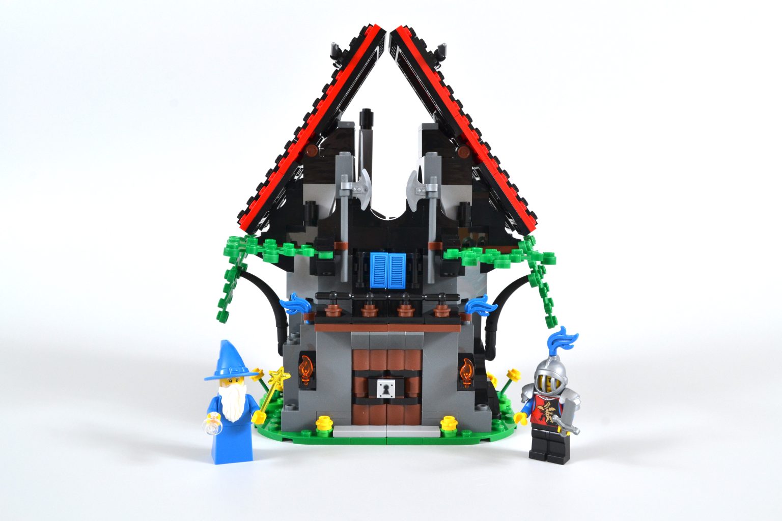LEGO Castle 40601 Majisto’s Magical Workshop GWP review