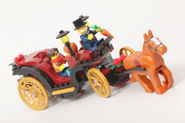LEGO 40603 Wintertime Carriage Ride gift-with-purchase review