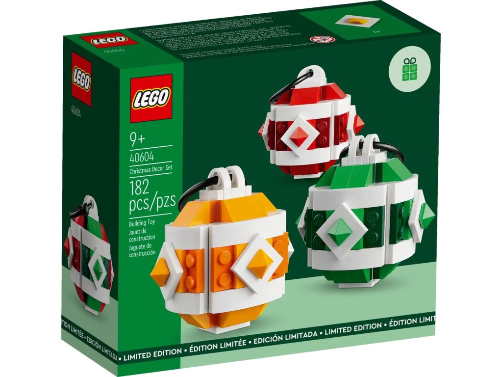 Two new LEGO free gifts spotted online ahead of Christmas shopping season