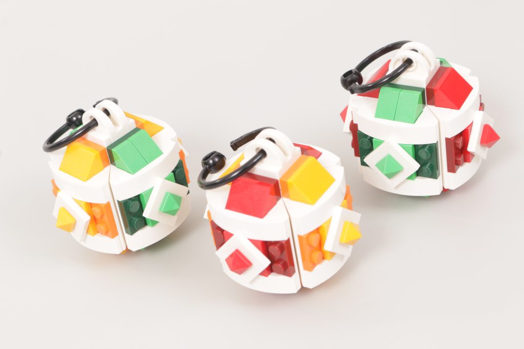 LEGO 40604 Christmas Decor Set gift-with purchase review