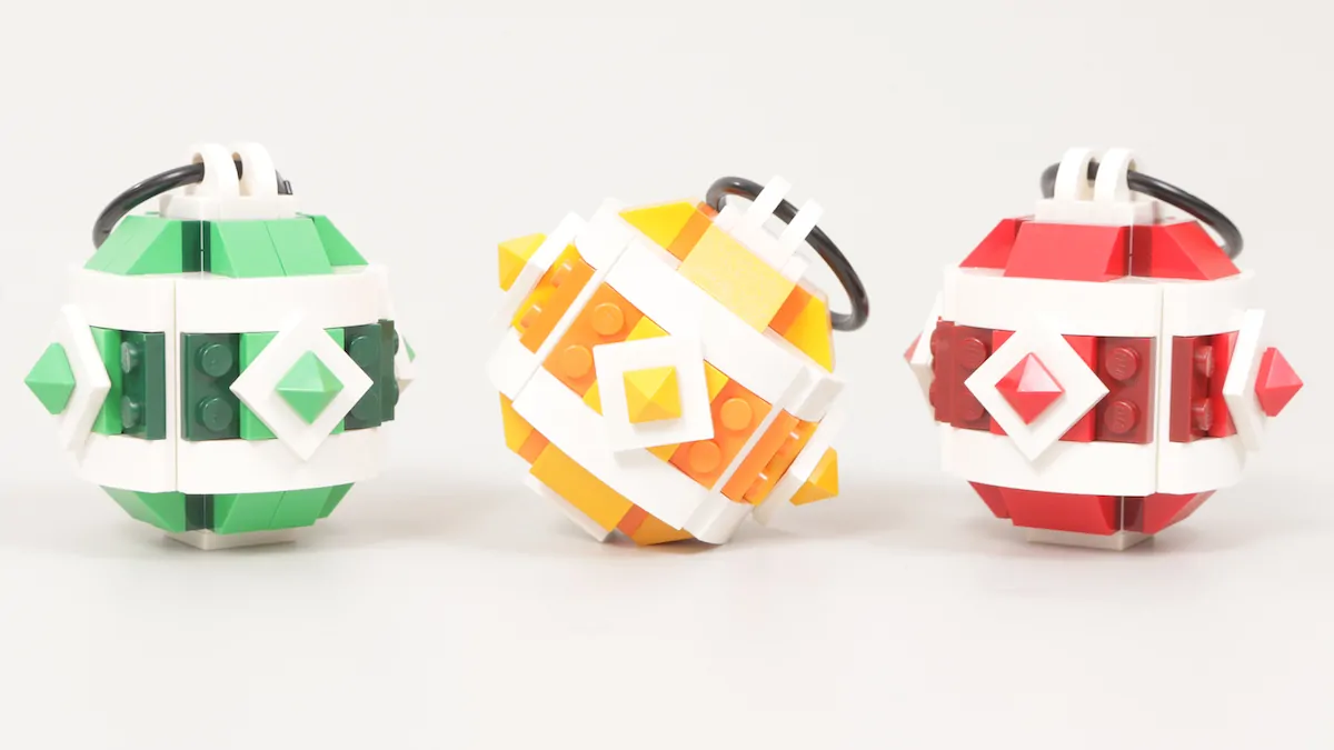 LEGO 40604 Christmas Decor Set gift-with purchase review