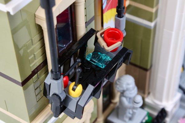 LEGO Icons 10326 Natural History Museum review