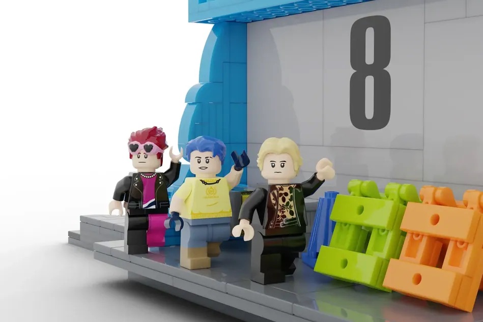 Another band-based LEGO Ideas design dances past 10K