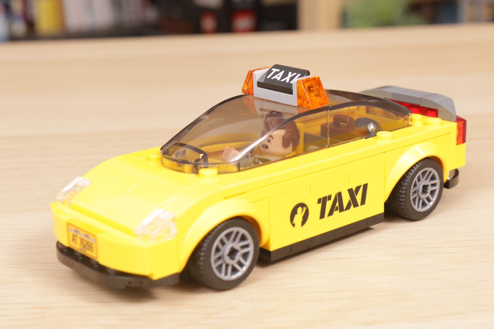 LEGO Marvel 5008076 Taxi gift-with-purchase review