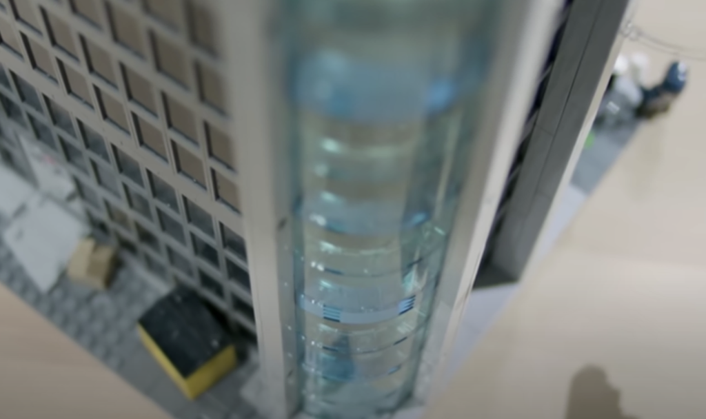 LEGO Avengers Tower's unique outline produced two new types of curve