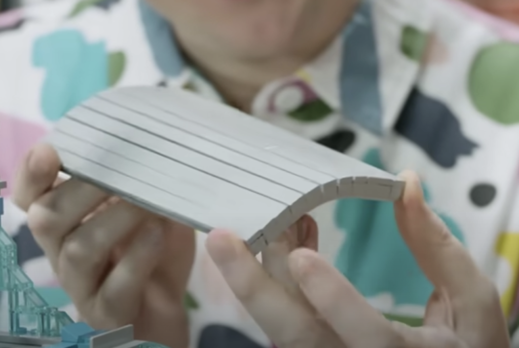 LEGO Avengers Tower's unique outline produced two new types of curve