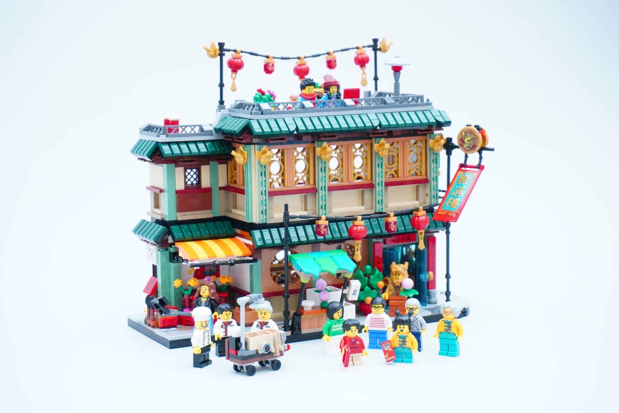 Brick Fanatics’ top 10 LEGO sets of 2024 – Jaws, cats & more