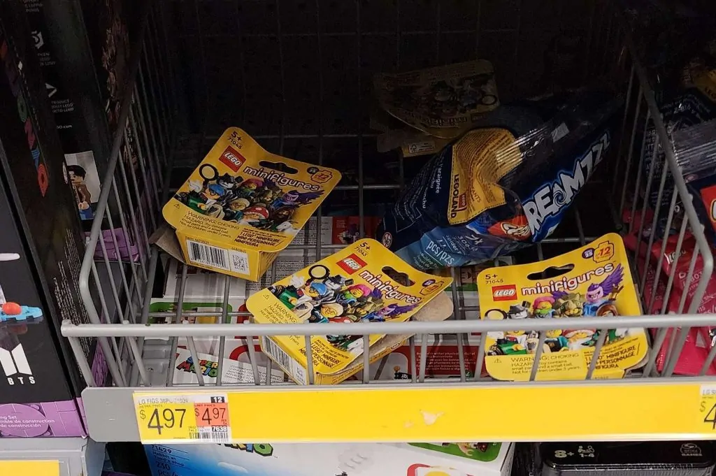 LEGO Minifigures Series 25 boxes are already being ripped apart