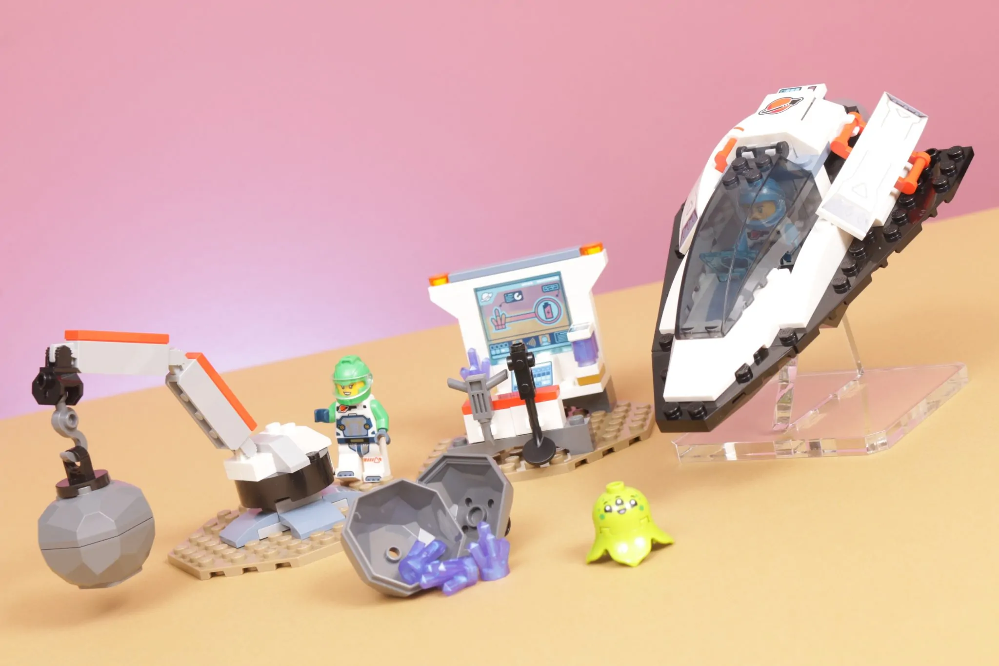 LEGO City 60429 Spaceship and Asteroid Discovery review