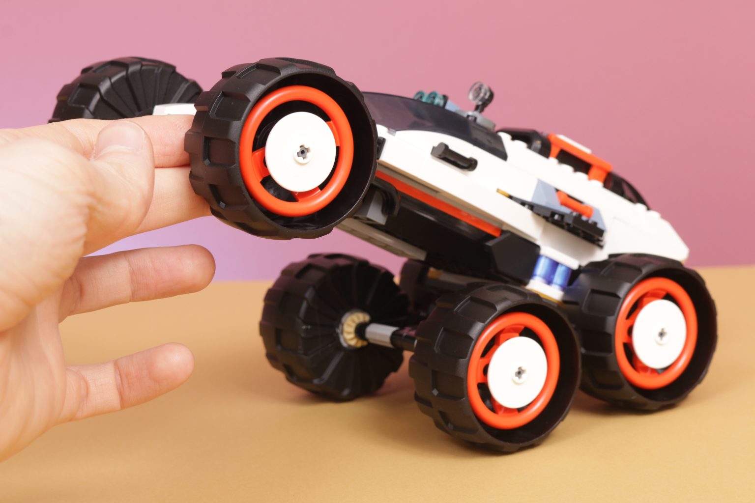 LEGO City 60431 Space Explorer Rover and Alien Life review