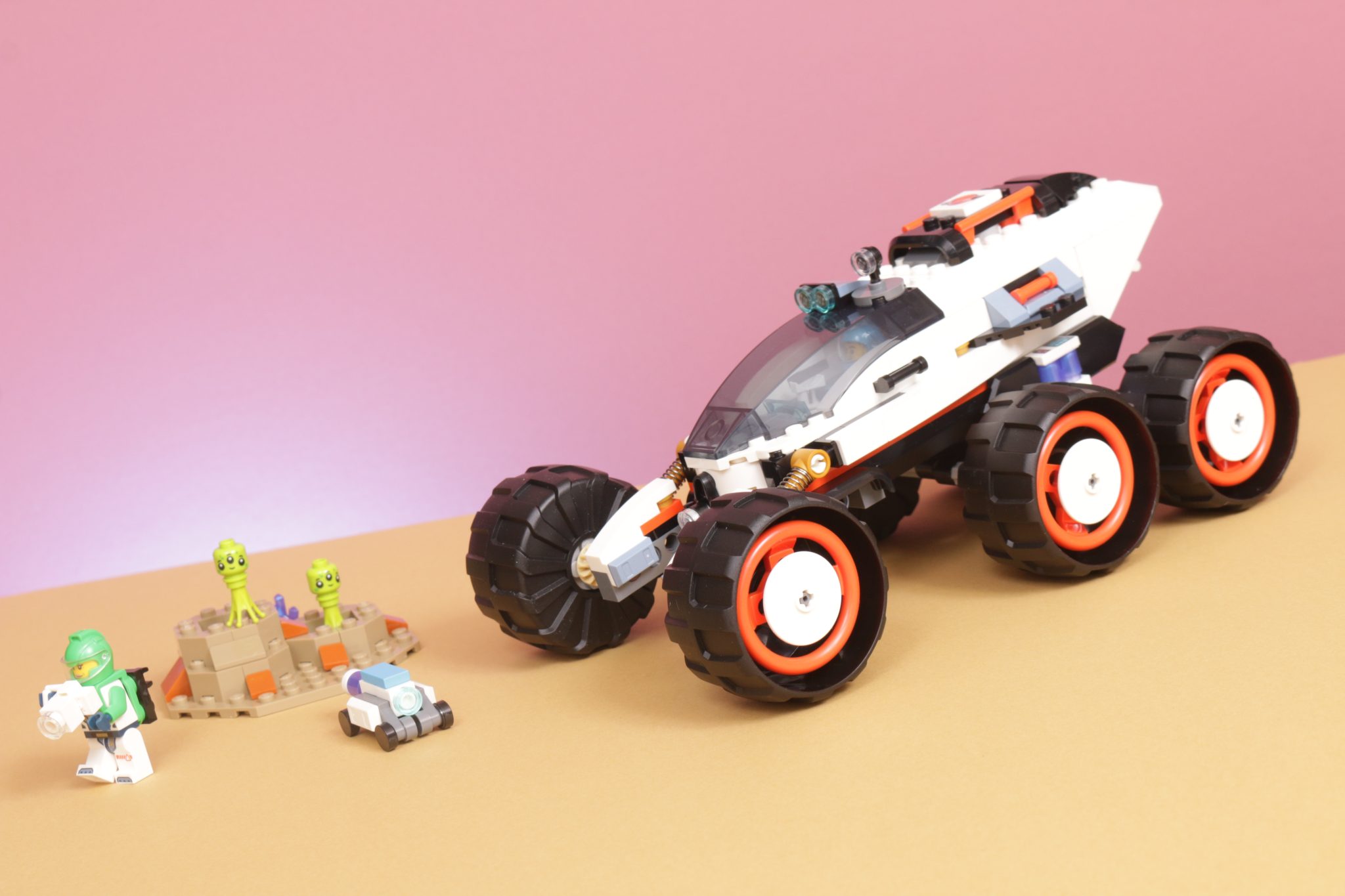 LEGO City 60431 Space Explorer Rover and Alien Life review